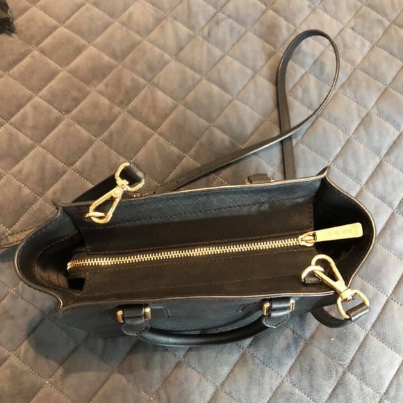 Michael Kors | Bags | Black Michael Kors Mercer Canvas Crossbody | Poshmark